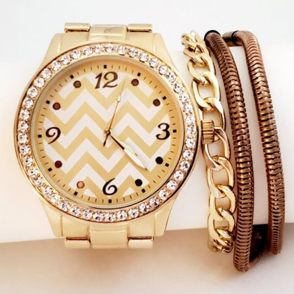 Geneva. W3. | Accessories | Ladies Geneva Big Face Watch And A Bracelet ...
